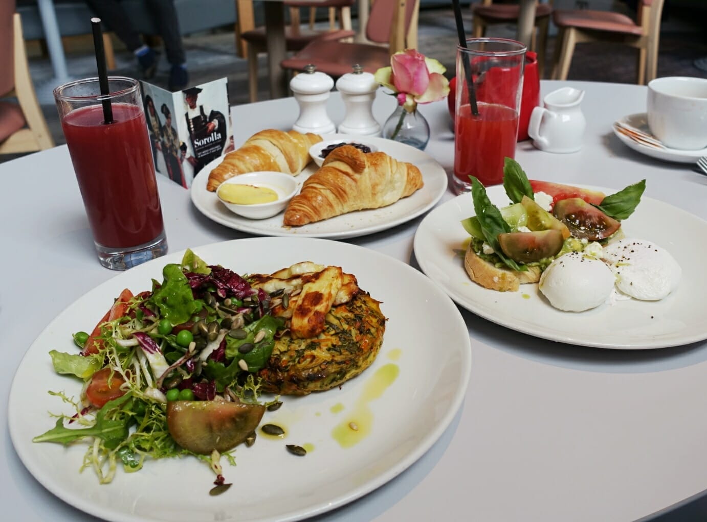 Brunch at the National Gallery Cafe, Trafalgar Square - What's Katie Doing?