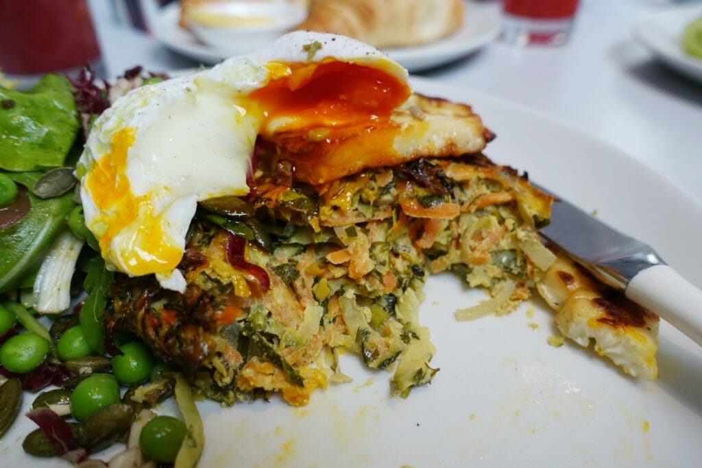 Brunch at the National Gallery Cafe, Trafalgar Square - What's Katie Doing?